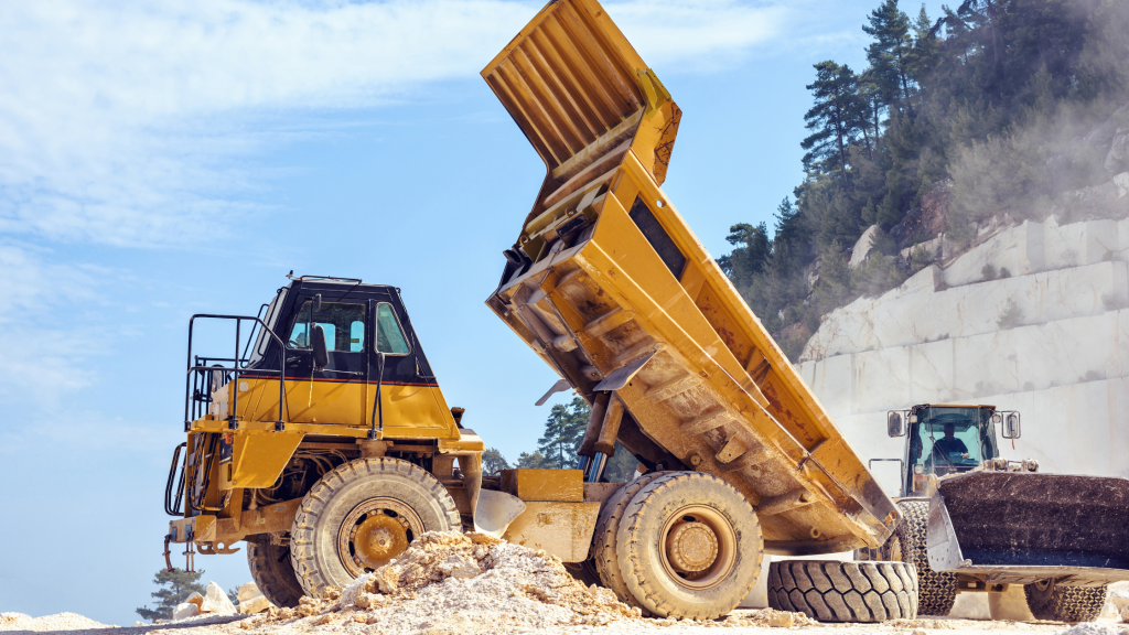 Dump Truck Selling: Insider Tips | TruckVin